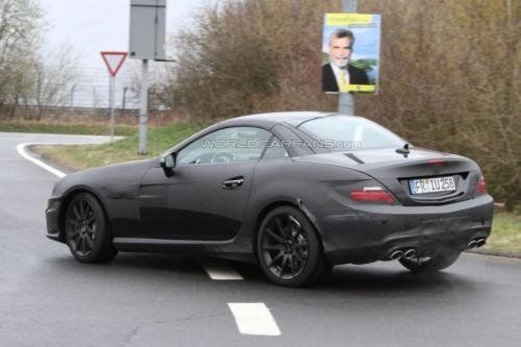 Mercedes SLK63 AMG 2012 замечен вблизи Nurburgring. Шпигунські фото ...