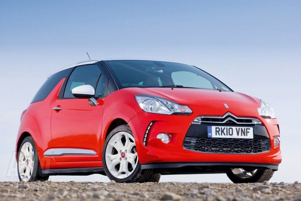 Первые фото Citroen DS1. Новинки світового авторинку