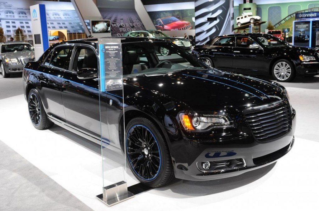 Chrysler Mopar 12 300 вживую в Чикаго. Автодебюти та презентації ...