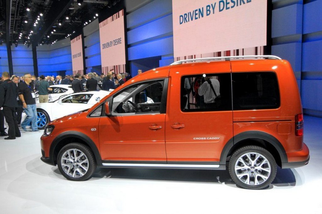 Volkswagen Cross Caddy. «Каблук» для гравия. Автодебюти та презентації ...