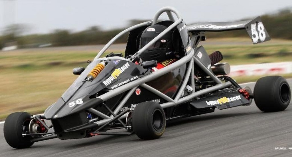 Карт Hyper Pro Racer с двигателем Yamaha 450WR. Новини моторинку