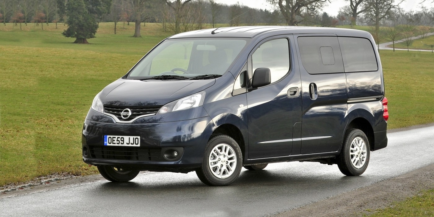 Nissan NV200 Combi - цены, отзывы, характеристики NV200 Combi от Nissan