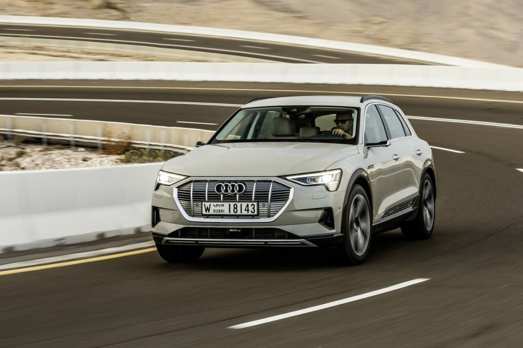 Audi e-tron (GE) - цены, отзывы, характеристики e-tron (GE) от Audi