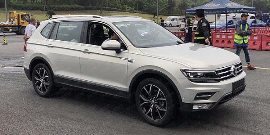 Трехрядный Volkswagen Tiguan L сфотографировали до официальной премьеры ...