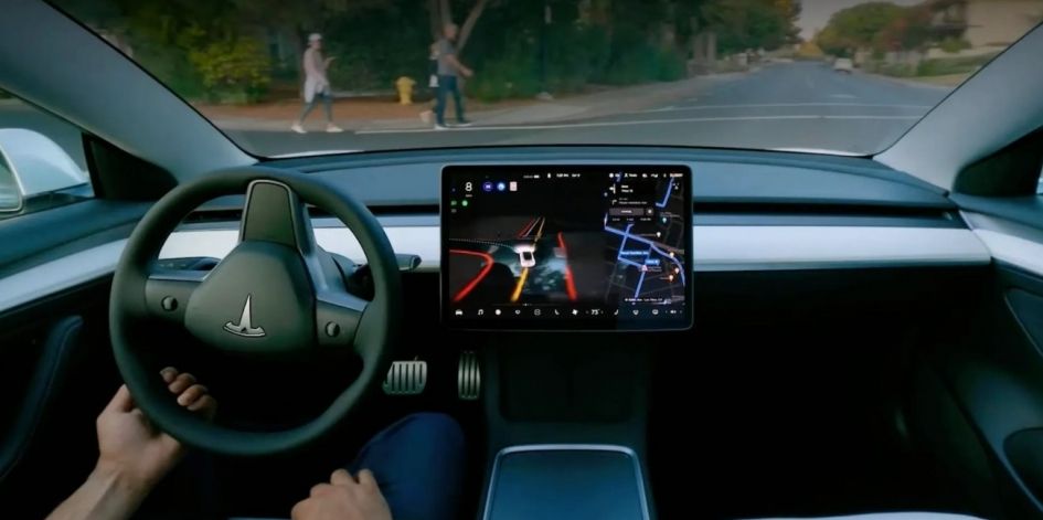 США посилюють тиск на Tesla через FSD. Техніка і технології